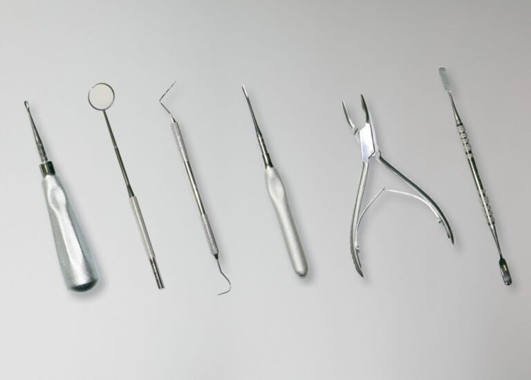 8 Tools Commonly Used by General Dentists | NACCID